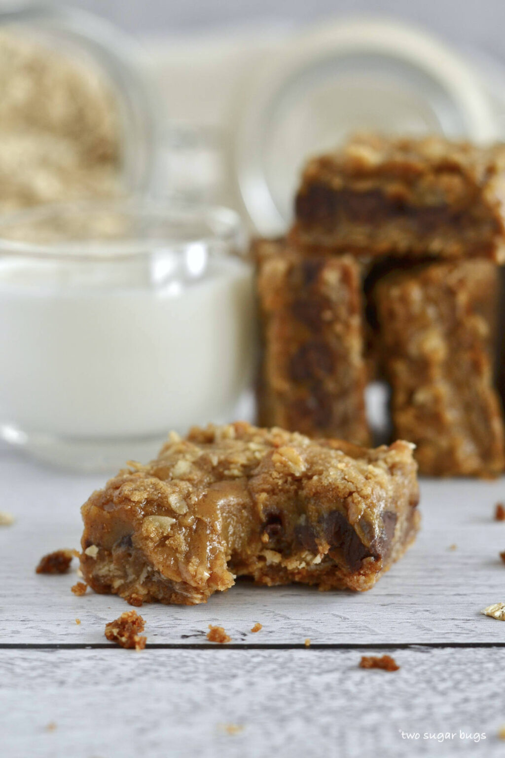 The EASIEST Pumpkin Caramel Spice Bars ~ two sugar bugs