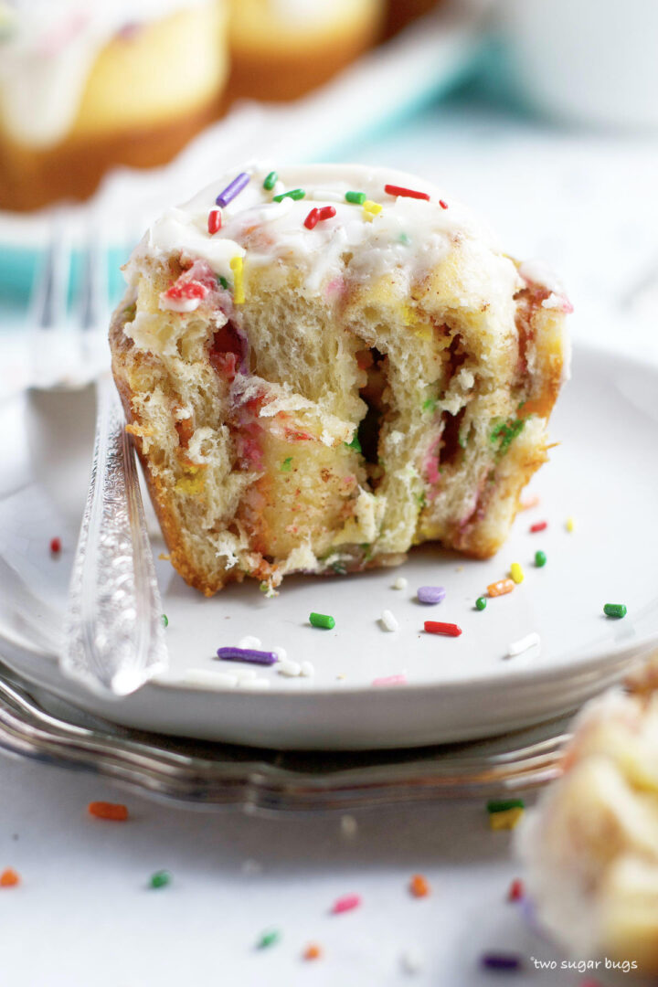 Funfetti Cinnamon Rolls ~ two sugar bugs