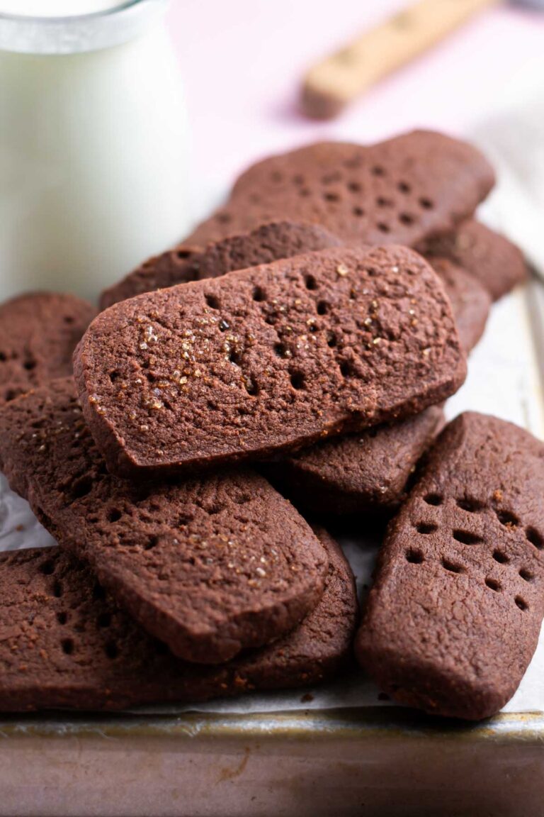 Chocolate Shortbread {no chill dough!} ~ two sugar bugs