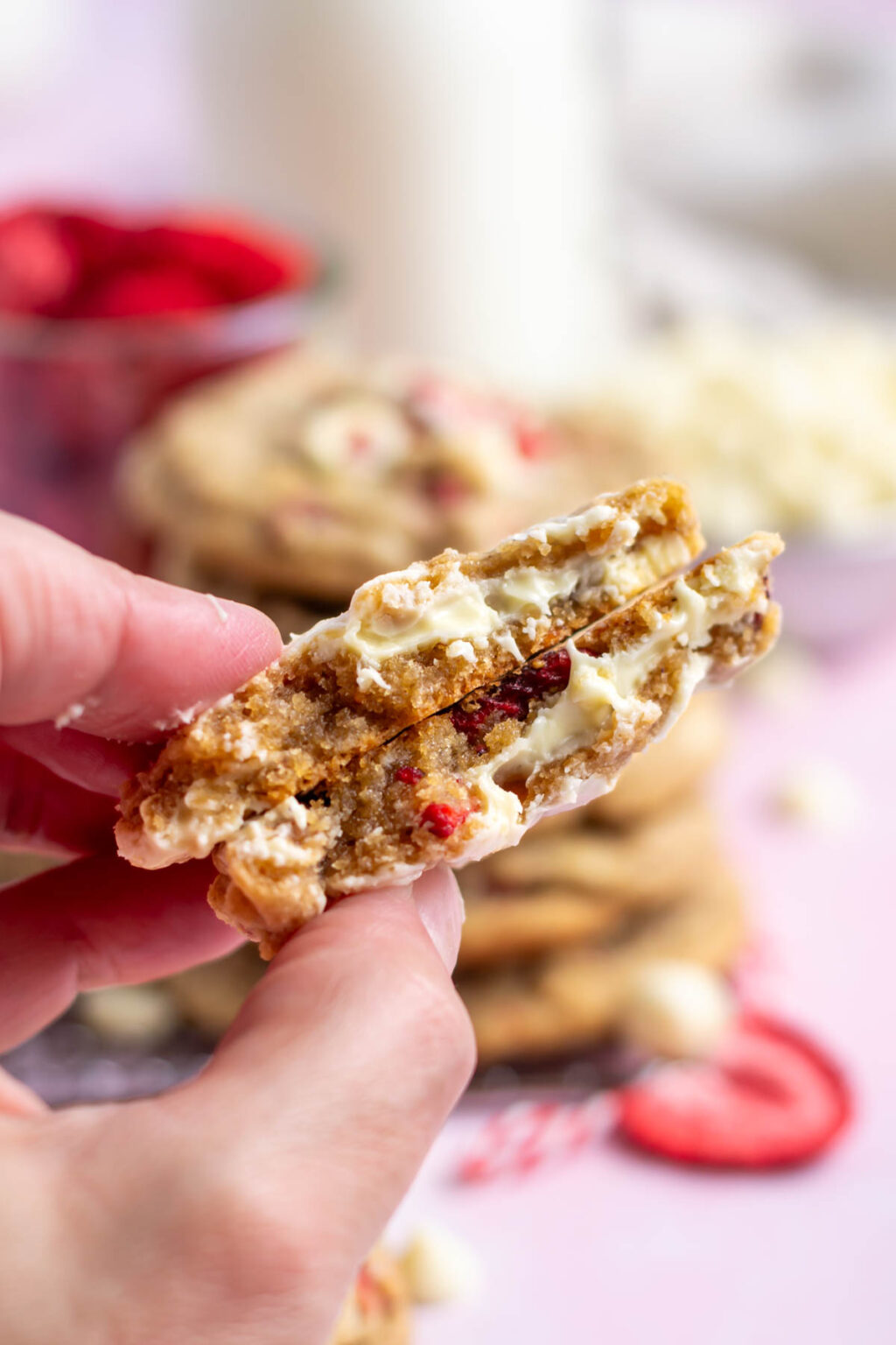 Strawberry White Chocolate Chip Cookies {no Chill} ~ Two Sugar Bugs