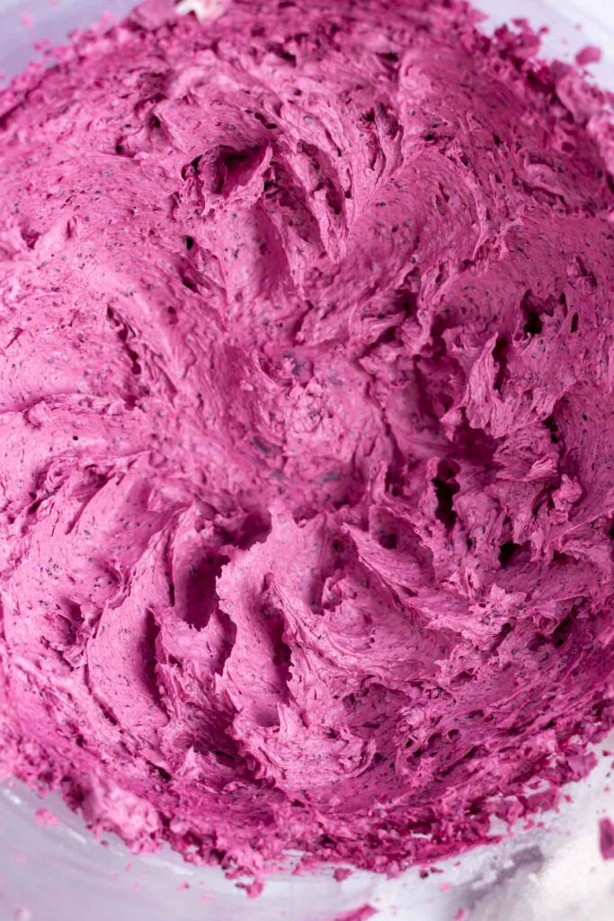 Easy Freeze Dried Blueberry Frosting ~ two sugar bugs