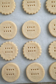 Buttery Vanilla Shortbread Cookies ~ two sugar bugs