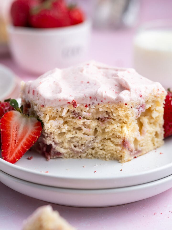 Simple Homemade Vanilla Snack Cake ~ two sugar bugs