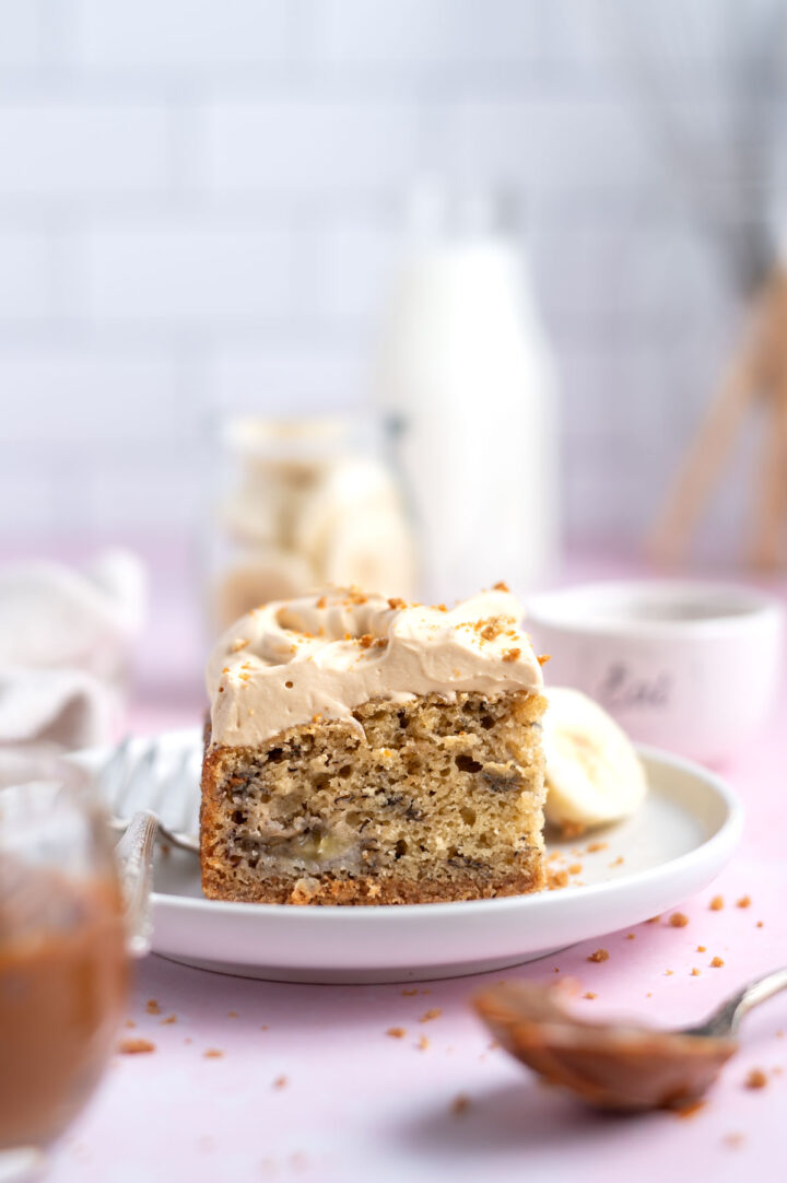 Easy Banoffee Cake ~ two sugar bugs